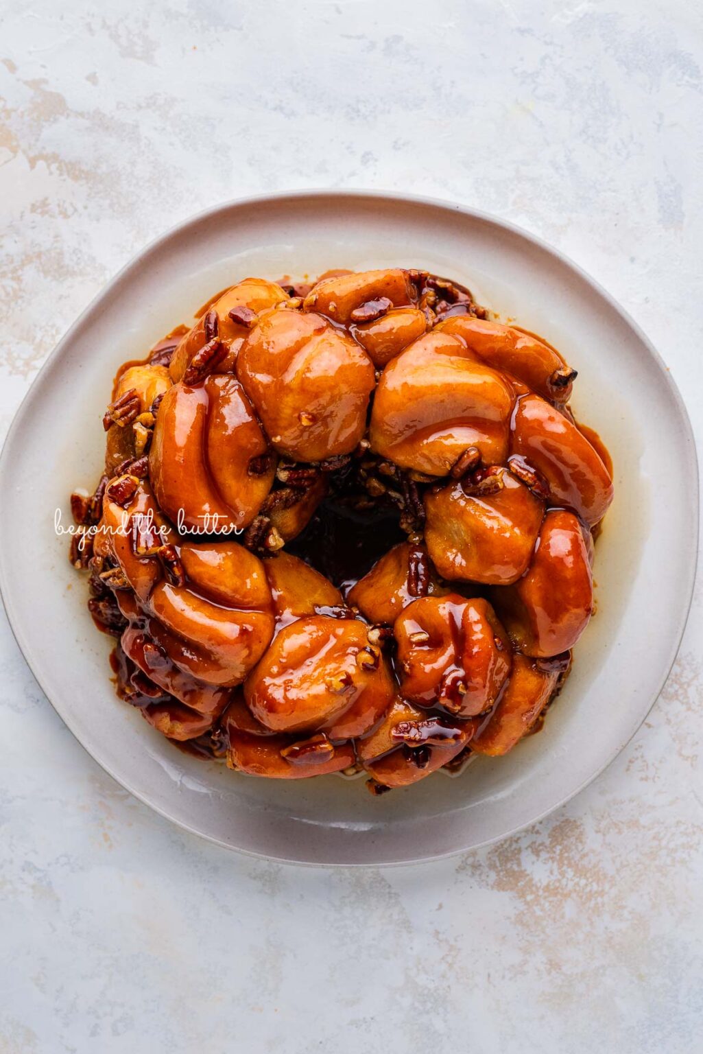 5 Ingredient Butterscotch Bundt Rolls - Beyond the Butter