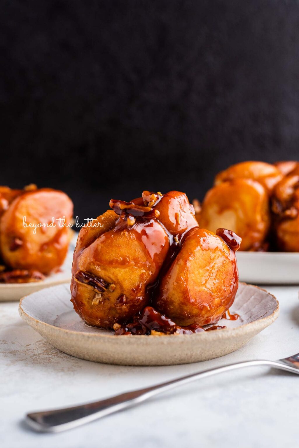5 Ingredient Butterscotch Bundt Rolls - Beyond the Butter