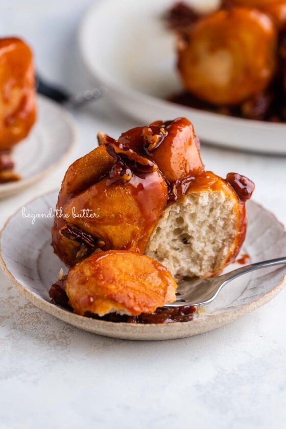 5 Ingredient Butterscotch Bundt Rolls - Beyond the Butter